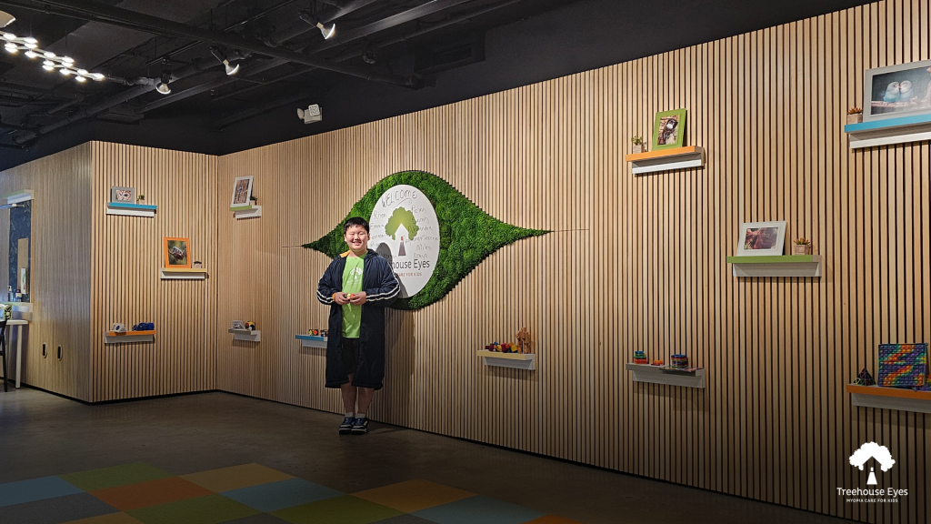 How to Spot Myopia in Children Early: Warning Signs and Detection Tips ...